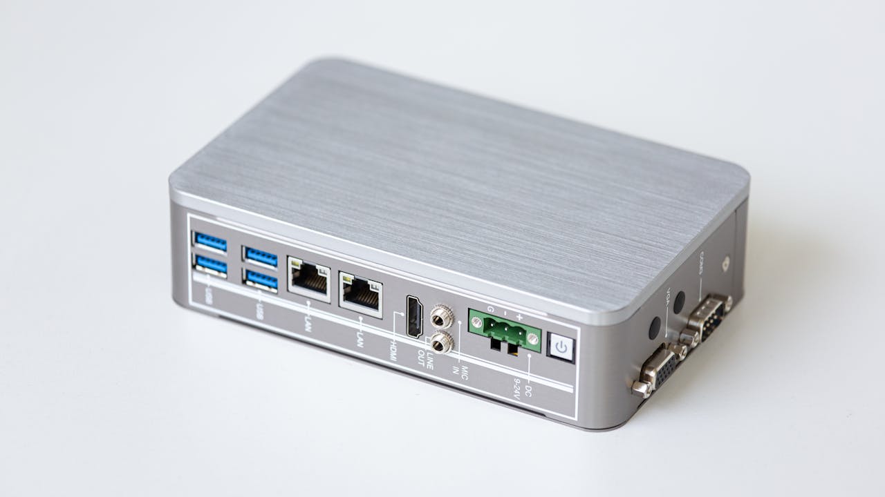 What is WiFi? Wireless Networking Technology Explained - VMedia